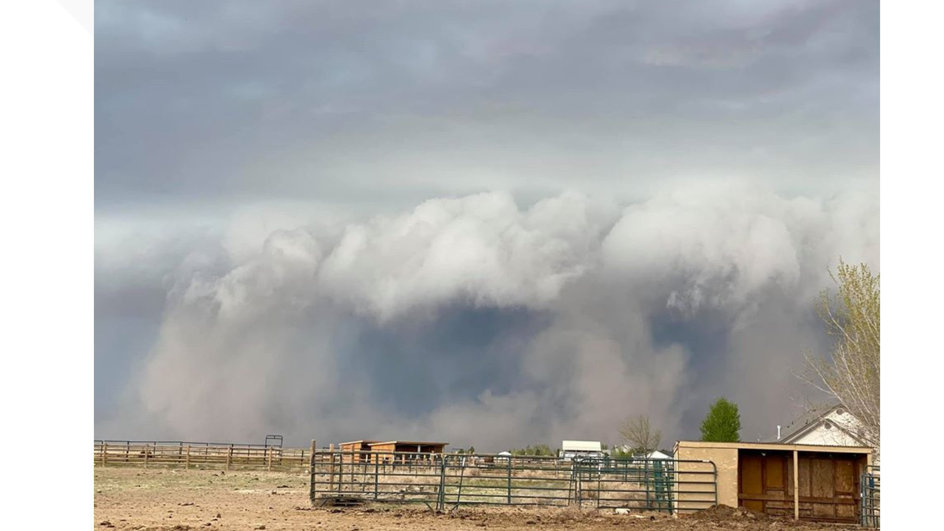 What is a haboob? Ominous shelf cloud photographed during Thursday’s ...