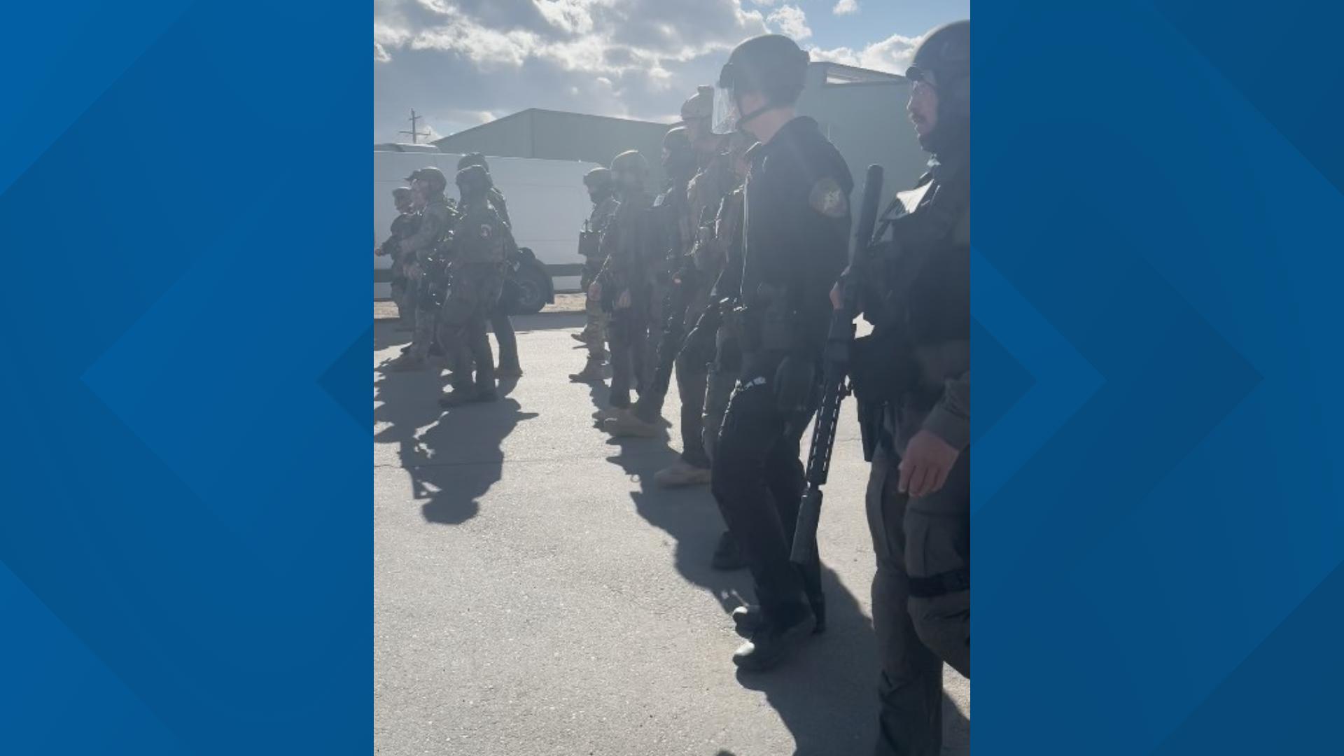 FBI raids Idaho horse track in federal gambling investigation, arrests 4: ICE detains over 100 ...