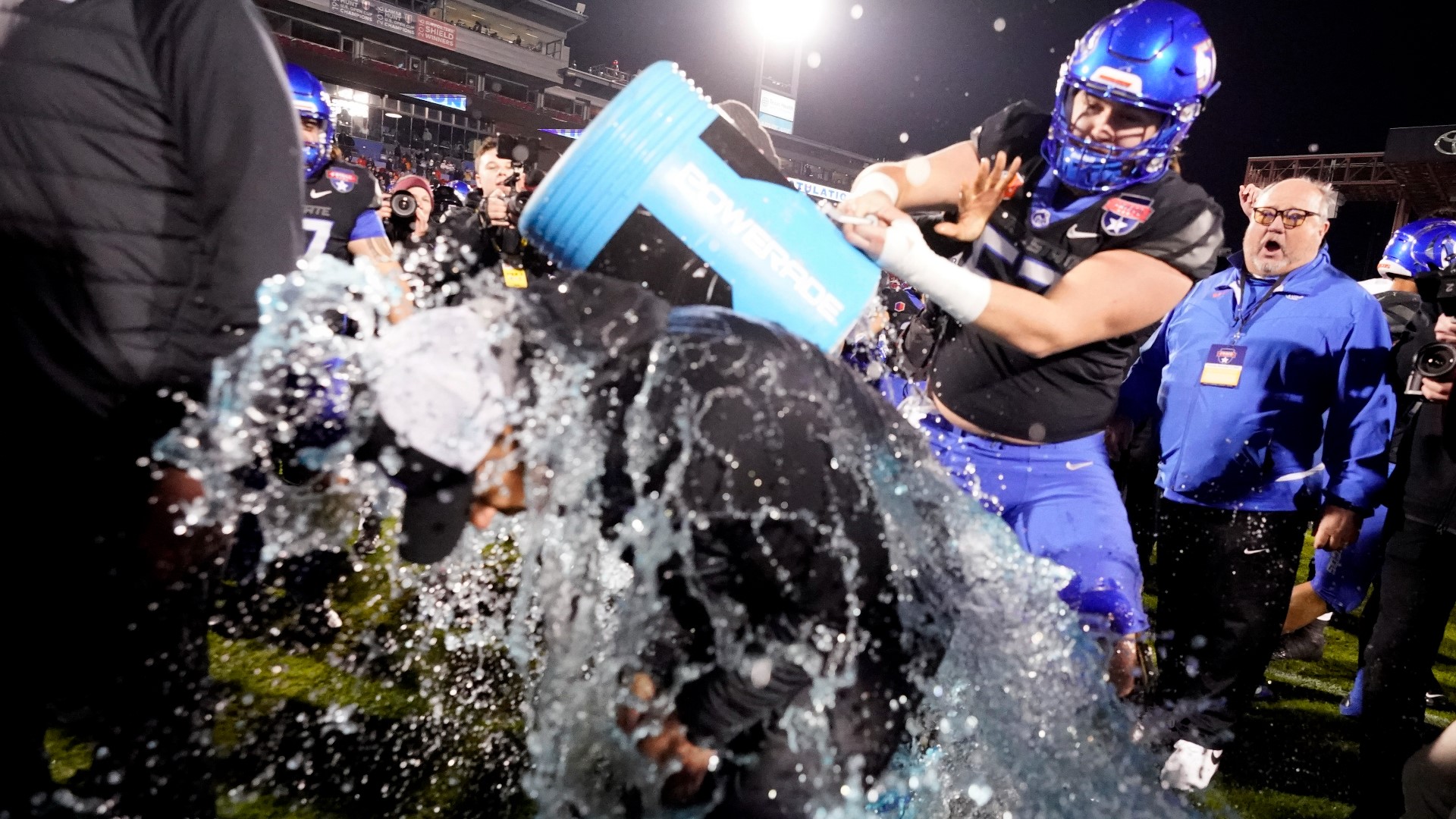 Boise State takes down North Texas 35-32 in Frisco Bowl | ktvb.com