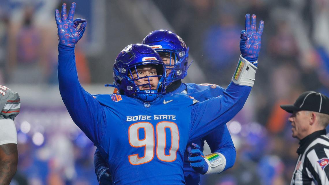 Boise State DL Braxton Fely withdraws from portal, returns to Broncos | ktvb.com