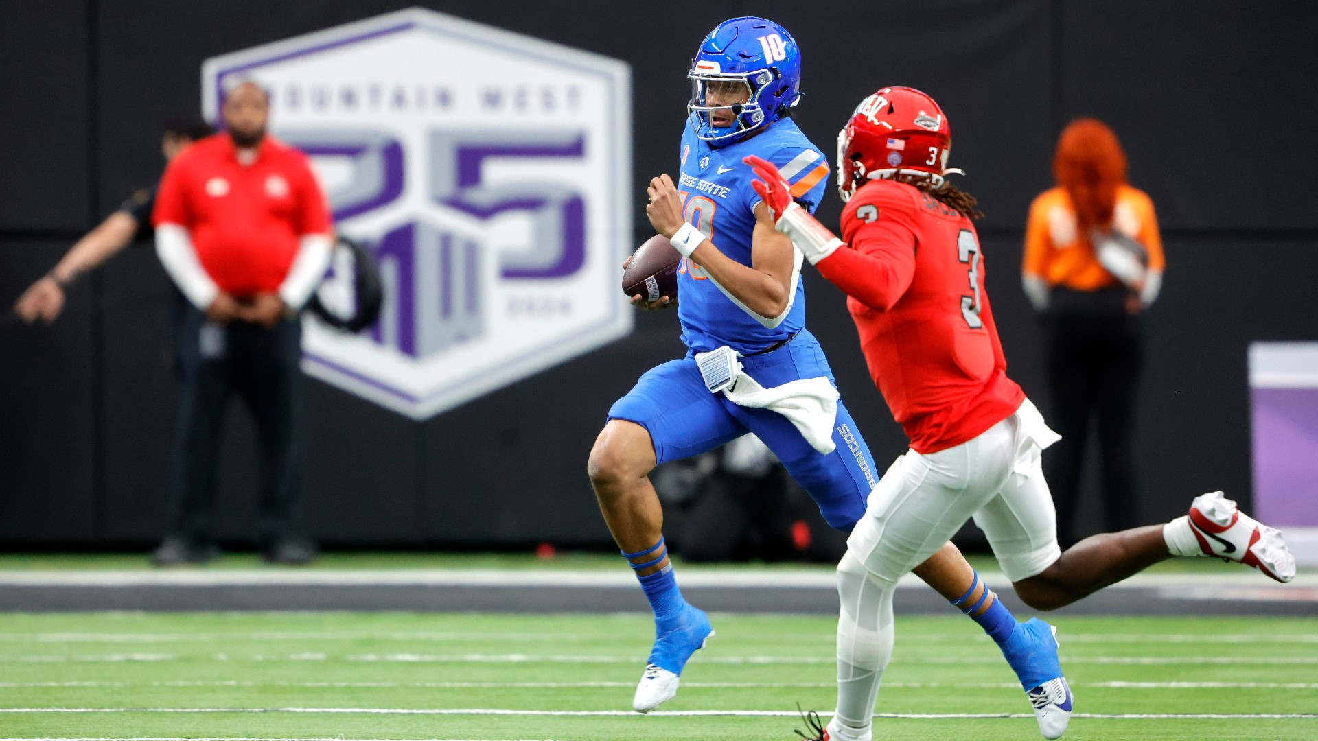Boise State captures Mountain West title with 44-20 win over UNLV | ktvb.com