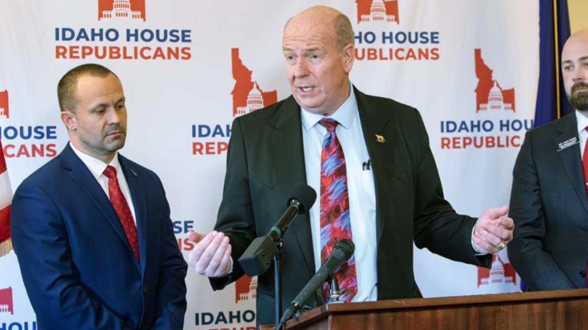 Two people from Weiser die in head-on crash on US-95 | ktvb.com