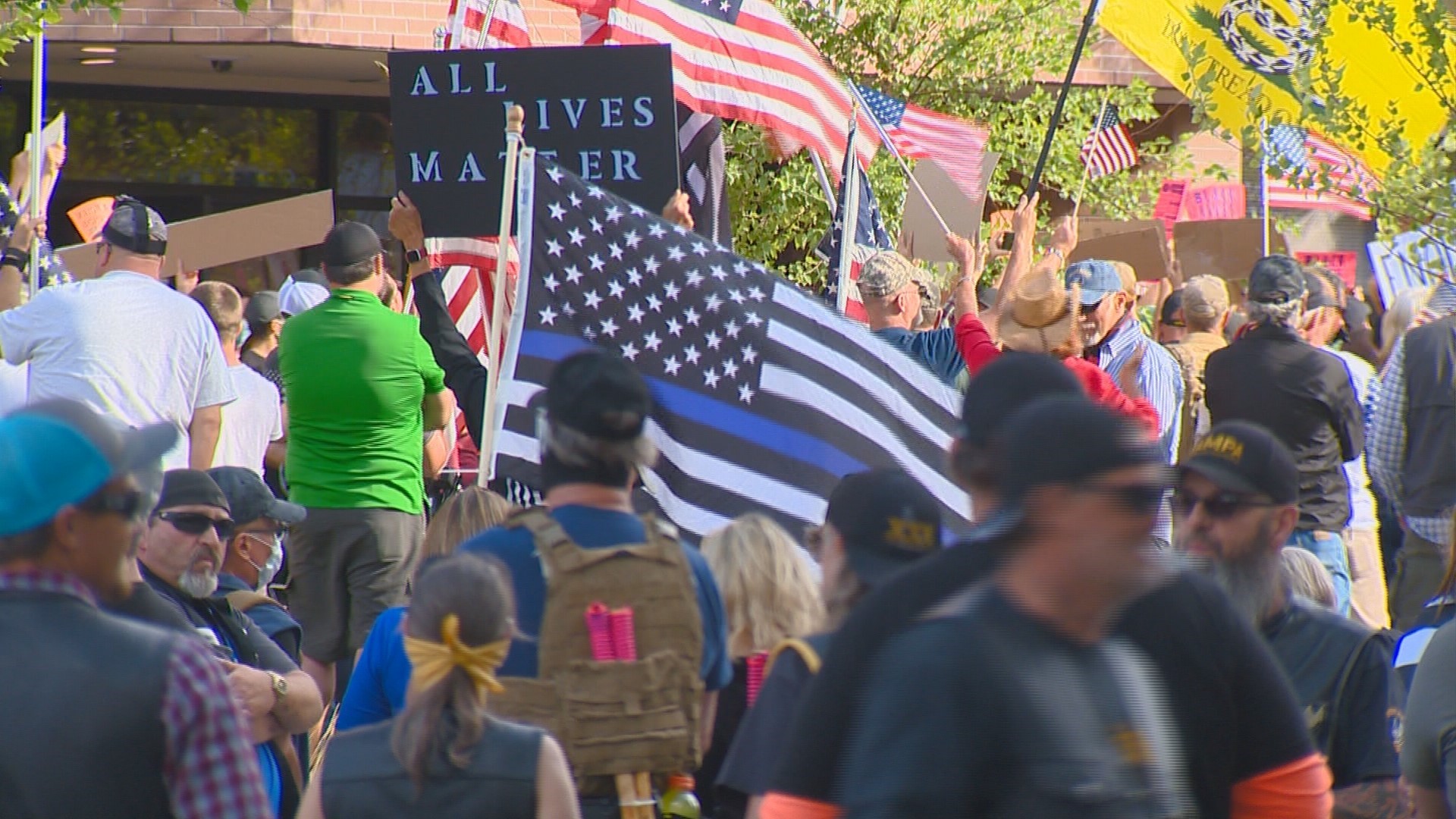 Boise mayor condemns 'violence and intimidation' at downtown rally ...