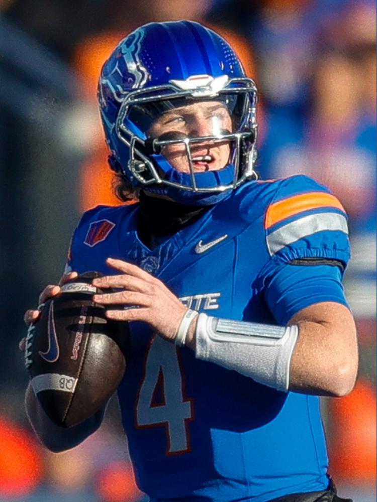 Boise State QB Maddux Madsen injured early in game against Fresno State ...