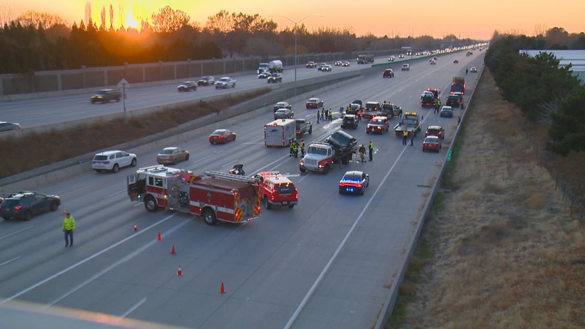 ISP: 2 injured after driver crashes into 9 vehicles on I-184 Connector ...
