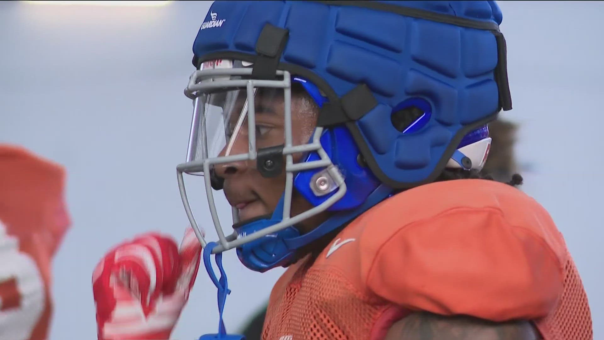Dancing defensive backs bring energy to Boise State fall camp | ktvb.com