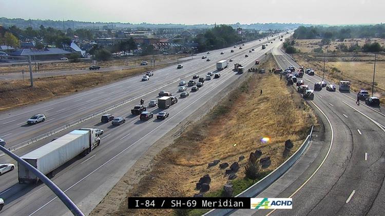 Suspect shot after police chase that ends on I-84 in Meridian | ktvb.com