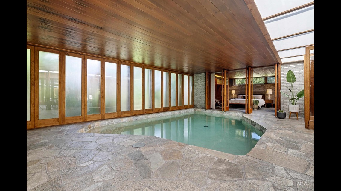 Aaron Paul selling Boise home for $1.3 million | ktvb.com