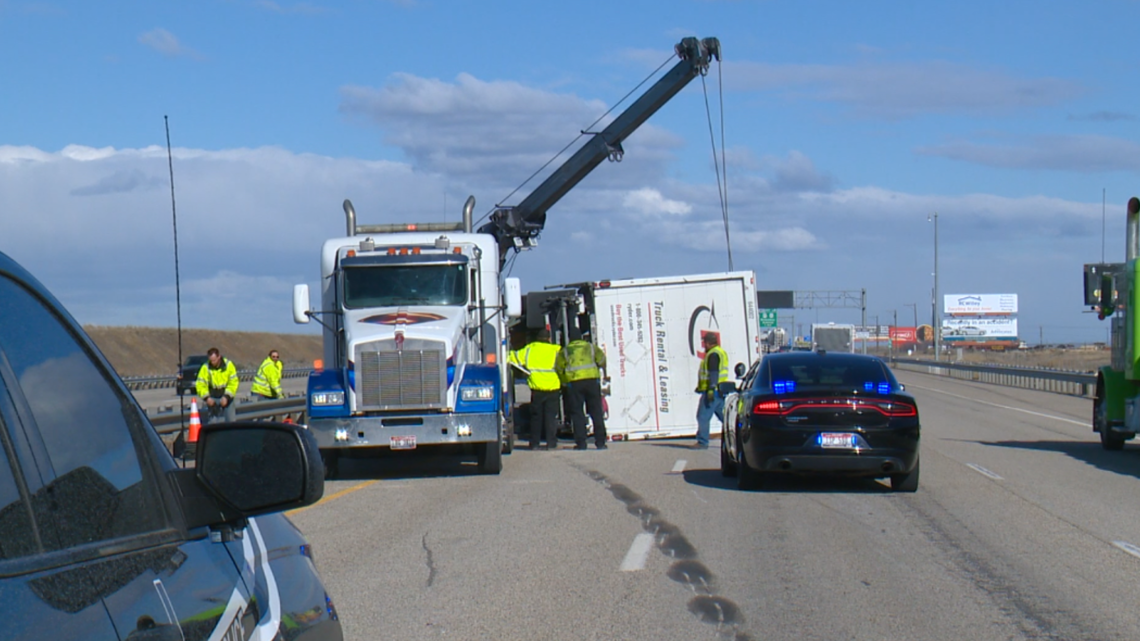 Westbound I-84 reopened after box truck overturns | ktvb.com