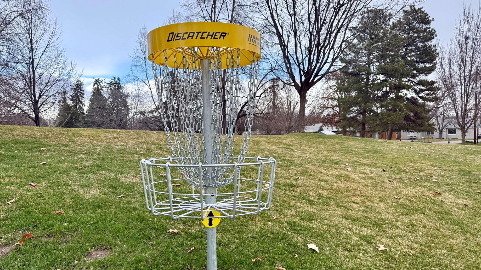 New 18-hole disc golf course opens in Veterans Memorial Park | ktvb.com
