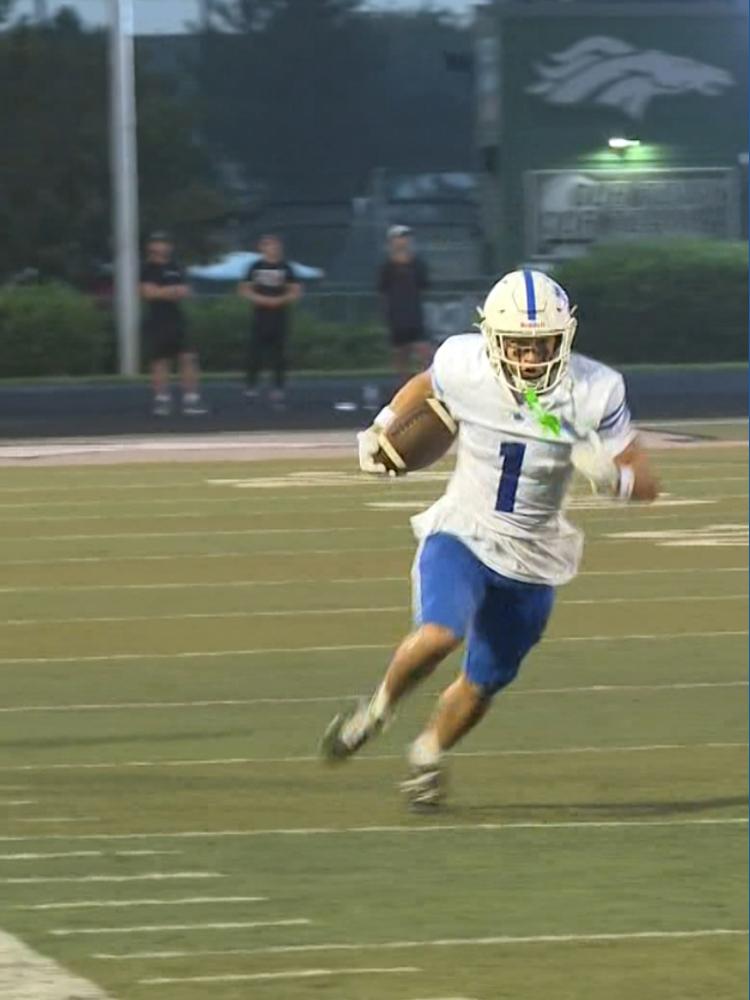 Timberline WR Hudson Lewis breaking out for unbeaten Wolves | ktvb.com