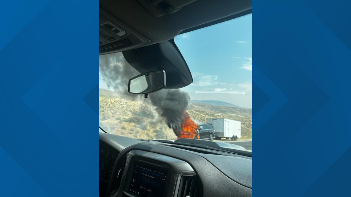 Grass fire prompts closure of Highway 55 north of Avimor | ktvb.com