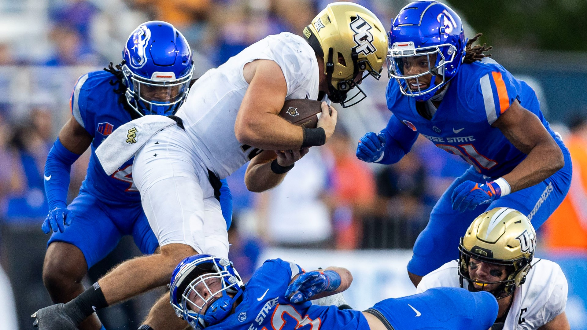 Boise State falls to UCF 18-16 on last-second field goal | ktvb.com