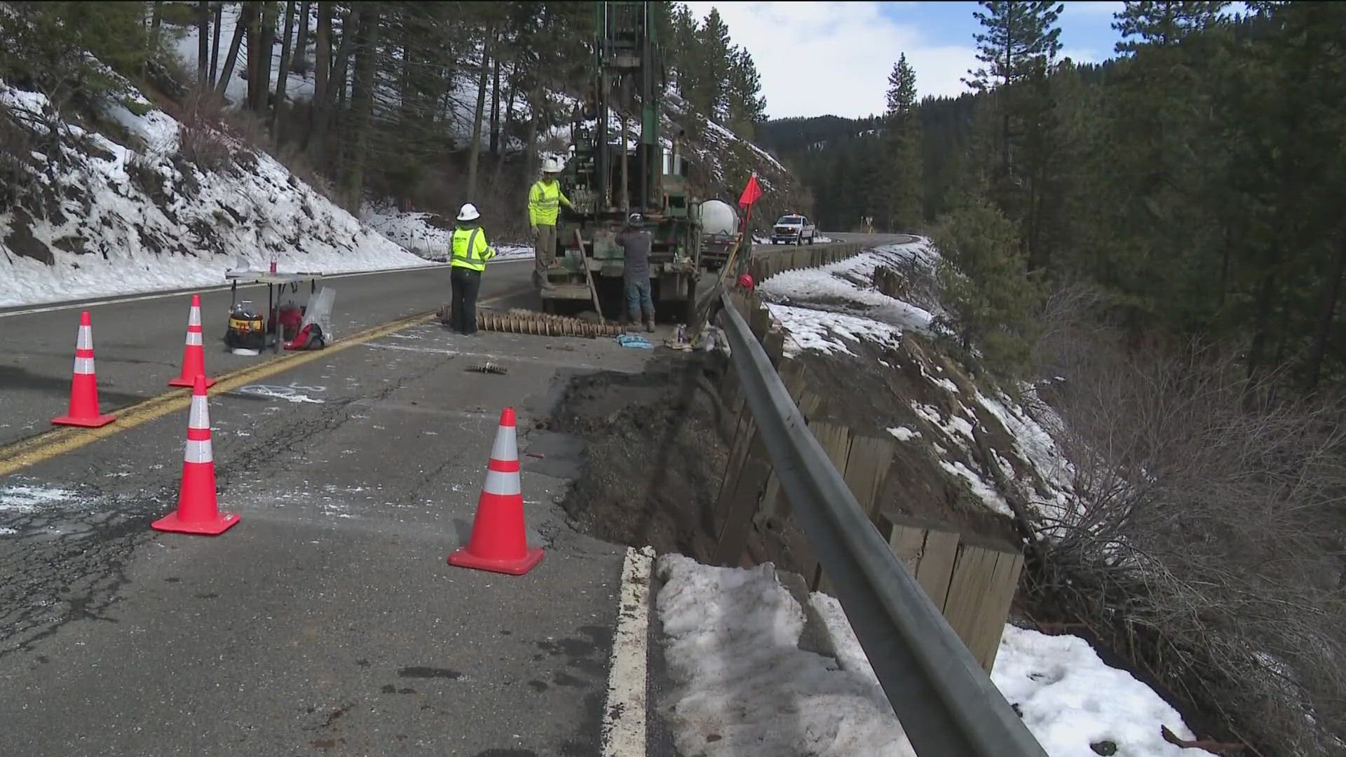 US-95 temporarily opens near Council for local traffic after landslide ...