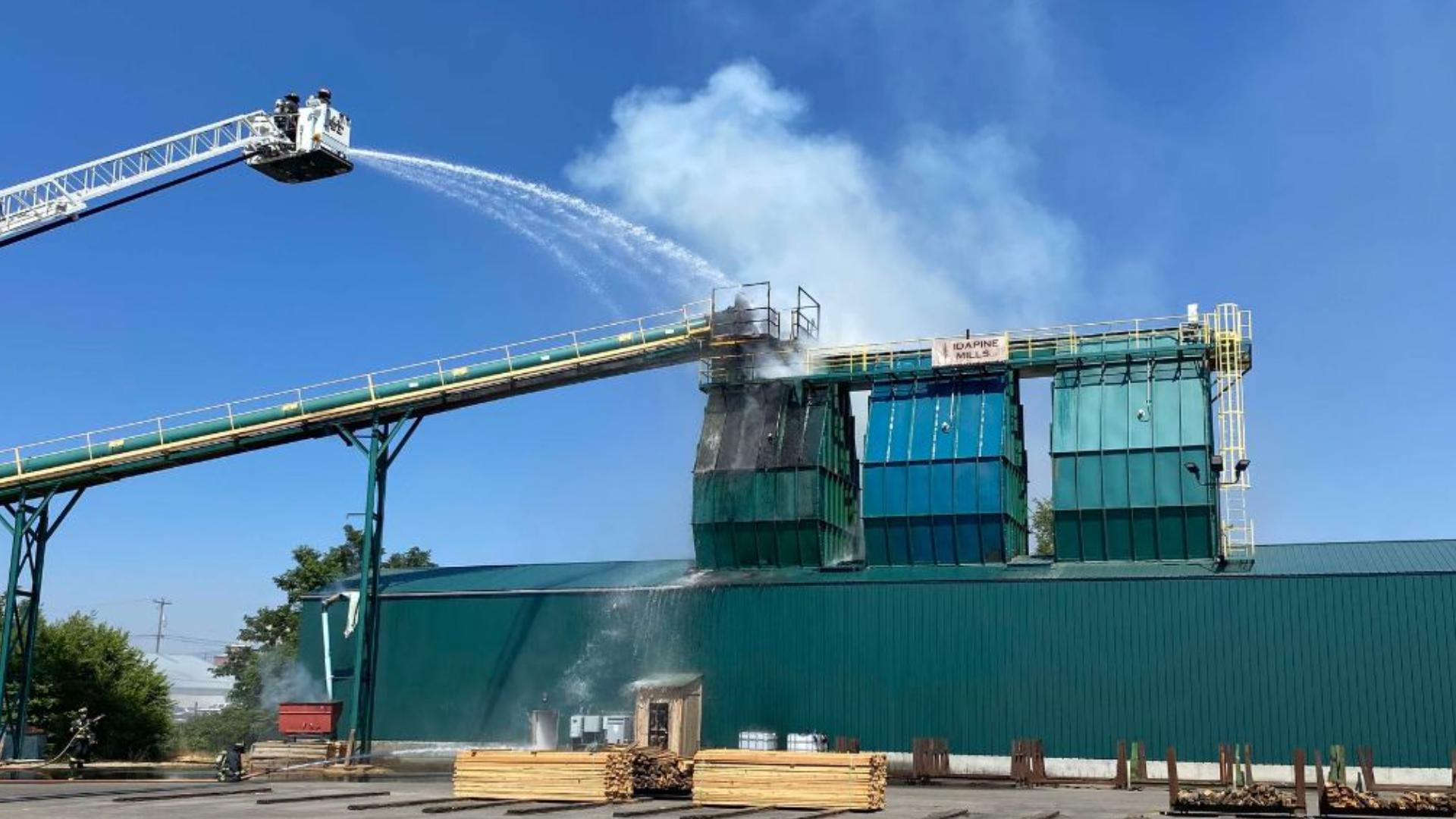 3 fires break out in Meridian within an hour of each other | ktvb.com