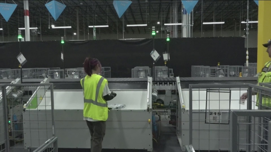 Amazon opens new same day delivery warehouse | ktvb.com