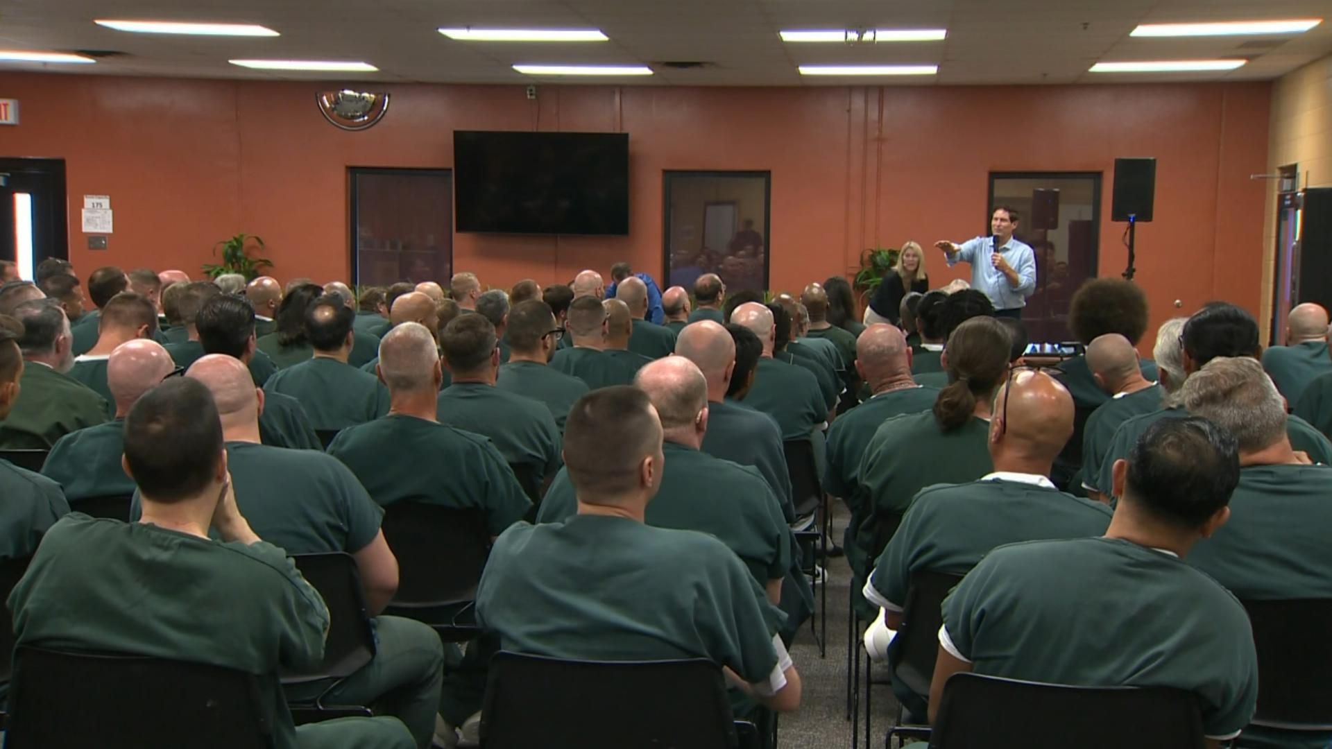 NFL legend Steve Young spreads message of love at Idaho prison | ktvb.com