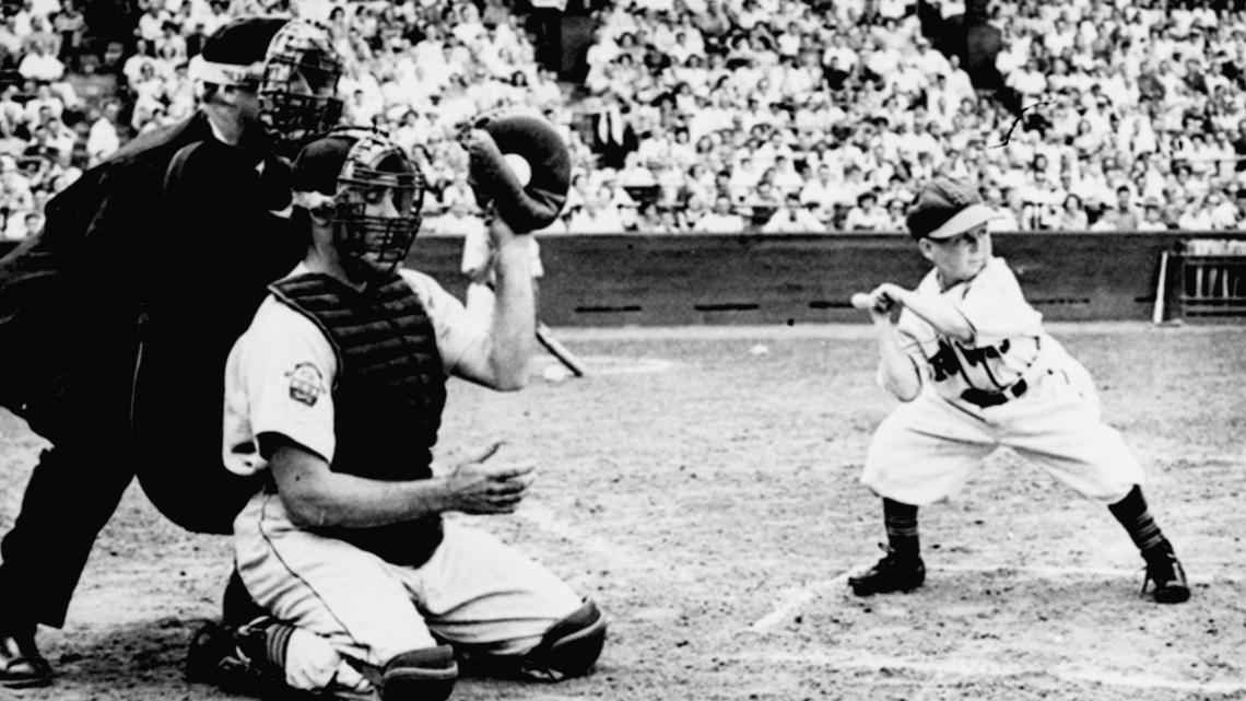 This Day In Sports - Bill Veeck’s first big baseball stunt | ktvb.com
