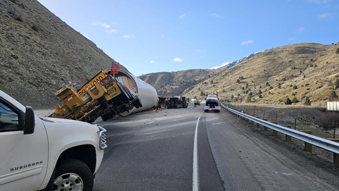 Crash involving a windmill tower closes I-84 in Eastern Oregon | ktvb.com