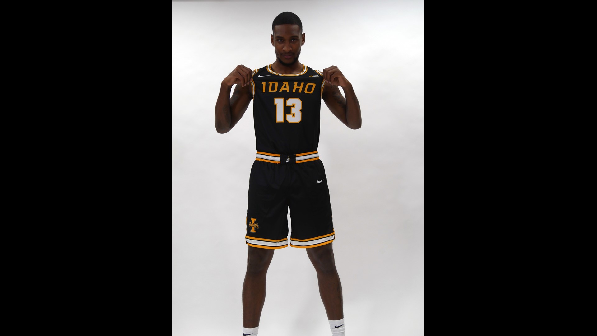 Idaho Vandals unveil new uniforms for football, basketball teams | ktvb.com