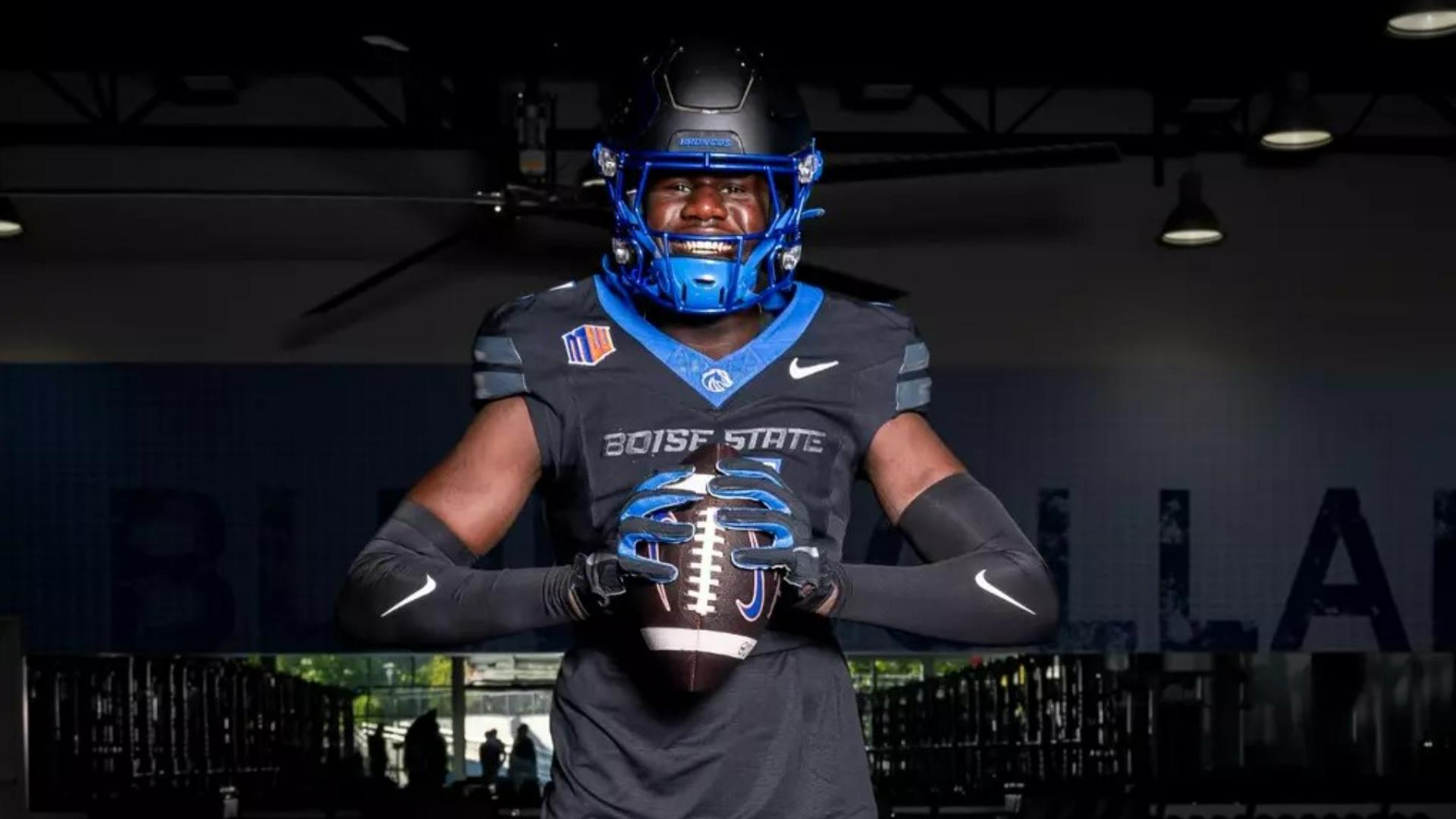 Boise State football's 2025 signing class expands to 33 | ktvb.com