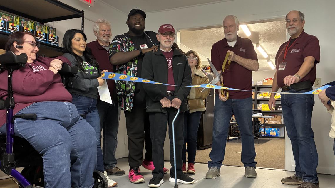 Meridian Food Bank expands 'backpack room' to serve more West Ada ...