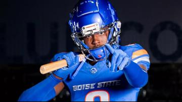 Boise State football's 2025 signing class expands to 33 | ktvb.com