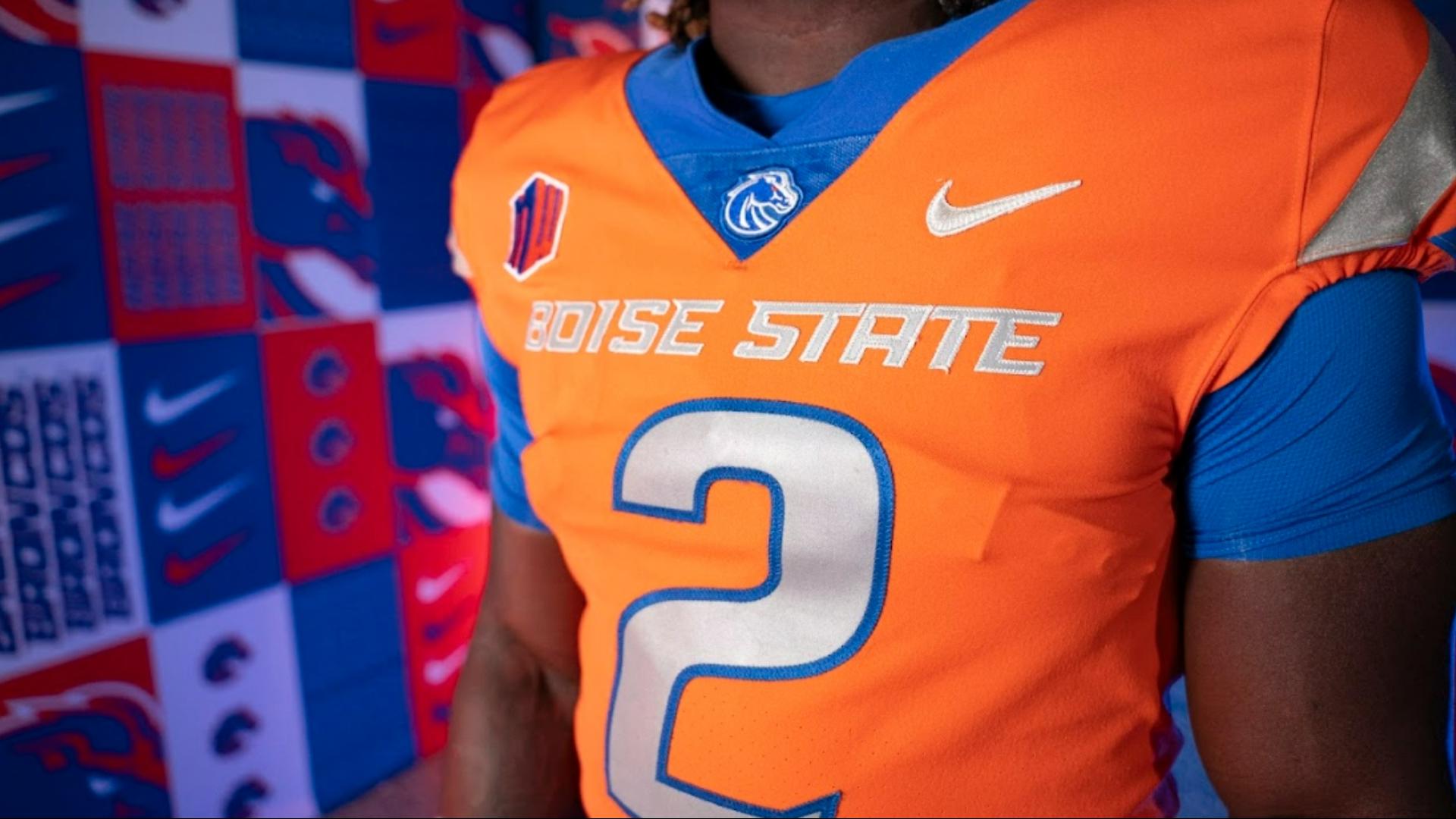 Boise State reveals new uniforms using EA Sports College Football ...